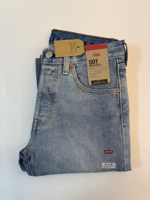 Spot Levi's/Levi's men's 501 blue wash torn straight jeans #005013268