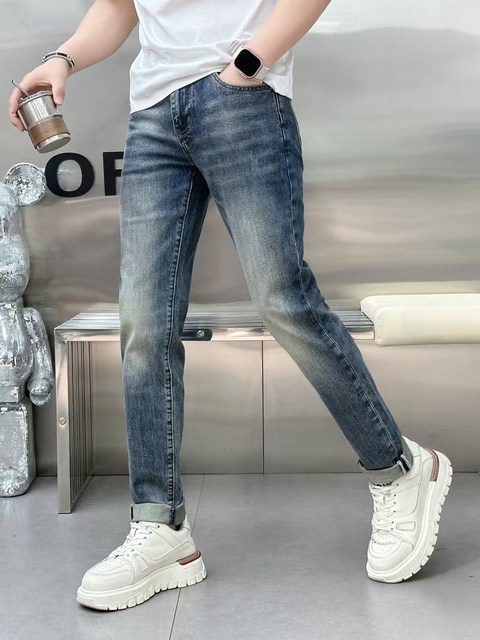2025 spring and summer trendy men's handsome jeans simple and versatile ...