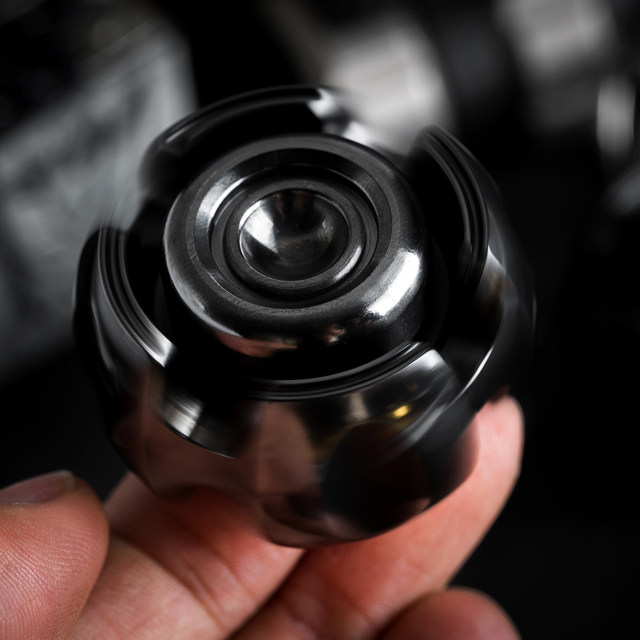 EDC Wenwan Old Blacksmith Noise Fingertip Gyro Decompression and ...