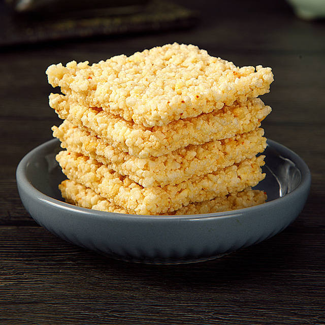 Handmade small glutinous rice crispy rice in a box 5Jin [Jin is equal ...