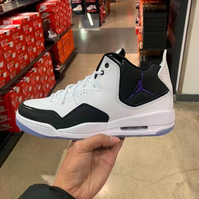 AIRJORDANCOURTSIDE23 simplified version of AJ3 casual culture ...