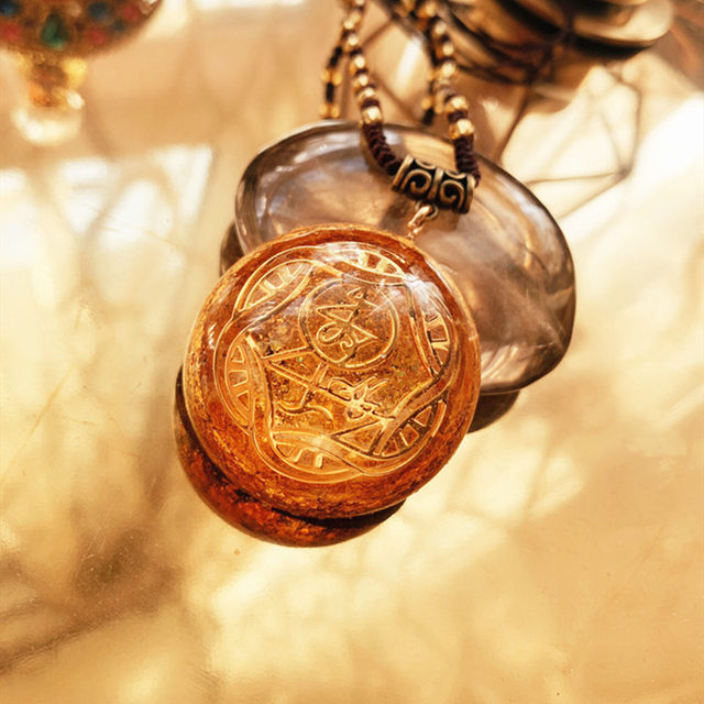 Crystal pendant gathers wealth, regular wealth, partial wealth, lucky ...