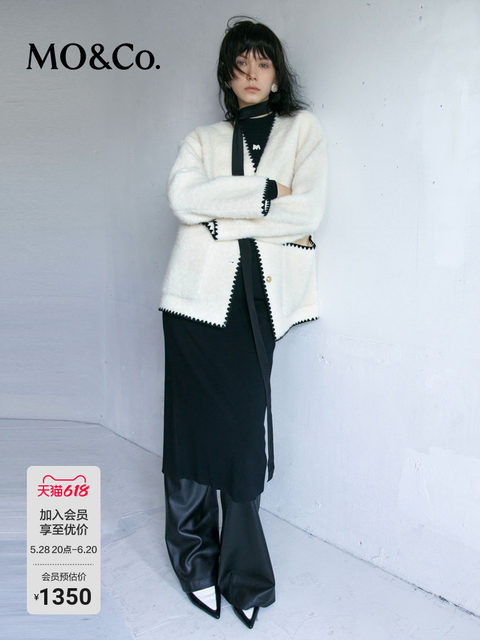 MOCO black and white bumper V-neck loose mid-length wool coat French jacket coat Moanke