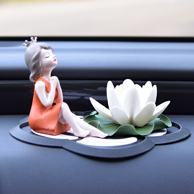 Car interior jewelry decorative car on high -end creative new cute car ...