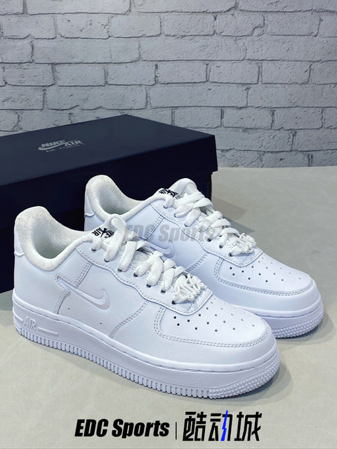 Nike Nike AF1 Air Force One pure white small hook barb AirForce women's ...