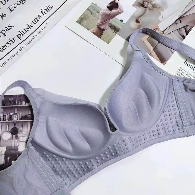 Mrs. Nafu's underwear counter genuine brand small breasts gathered in ...