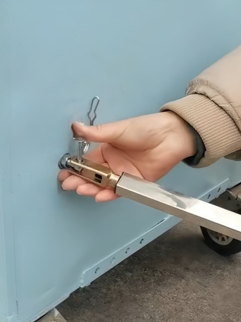 Electric Vehicle Trailer Anti-Falling Connecting Rod Breakfast Trailer ...