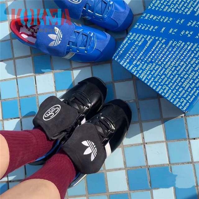 Adidas Yeseyesee Country Og Retro Casual Sneakers for Men and Women JR2599