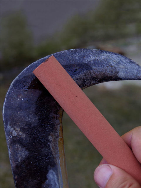 Mini triangular cylindrical whetstone, claw, sickle, household kitchen ...