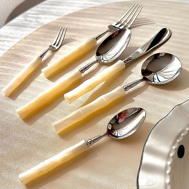 Bamboo pearlescent white Western food knife, fork and spoon steak knife ...