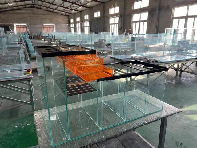 Double-layer dry and wet box drawer bottom filter tank sedimentation ...