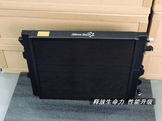 SNOWTECH modified to increase the intercooler water tank to adapt to ...