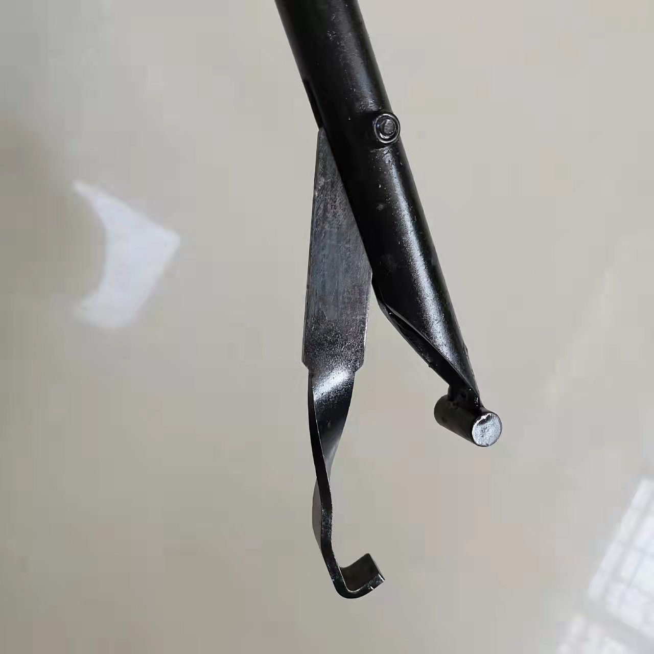 High -efficiency operation Simple sofa making tool reed spring pull ...