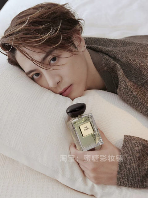 Showdown I bought 1,800 yuan of Yulong Tea Ping Dixia Royal Agarwood ...