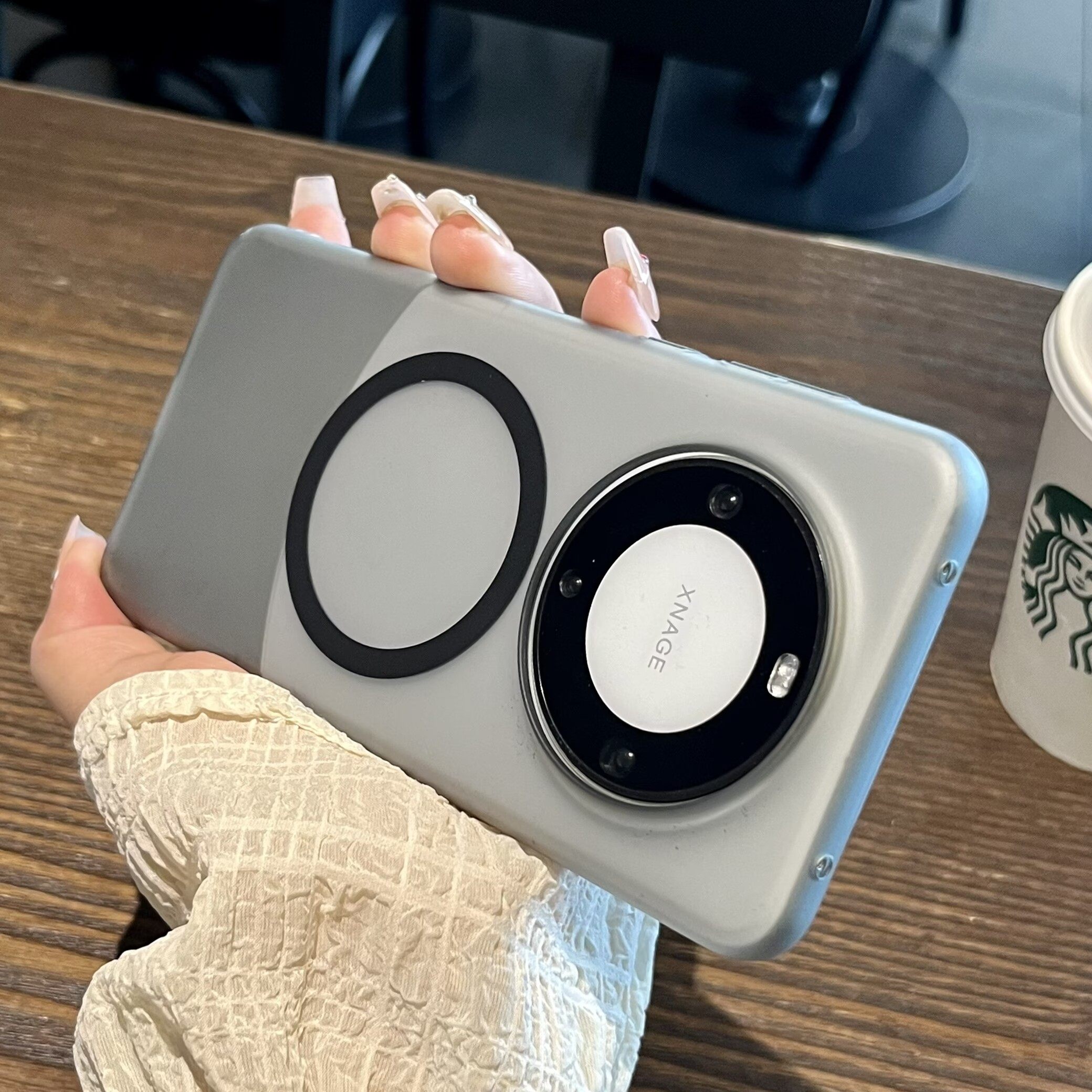 Suitable for Huawei mate60pro frosted magnetic charging mobile phone ...