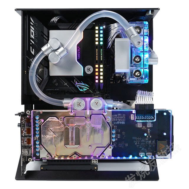 Enthusiast water-cooled Xproto-ATX split hose graphics card CPUEKWB ...