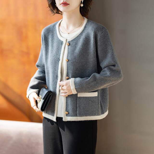 Mom autumn clothing outer outer outer temperament 2024 new model 50 ...
