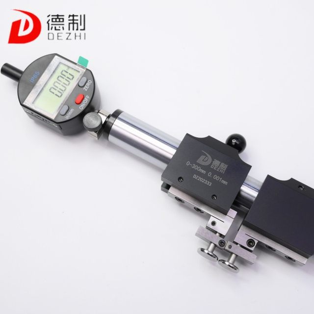 German-made universal comparison measuring instrument for measuring ...