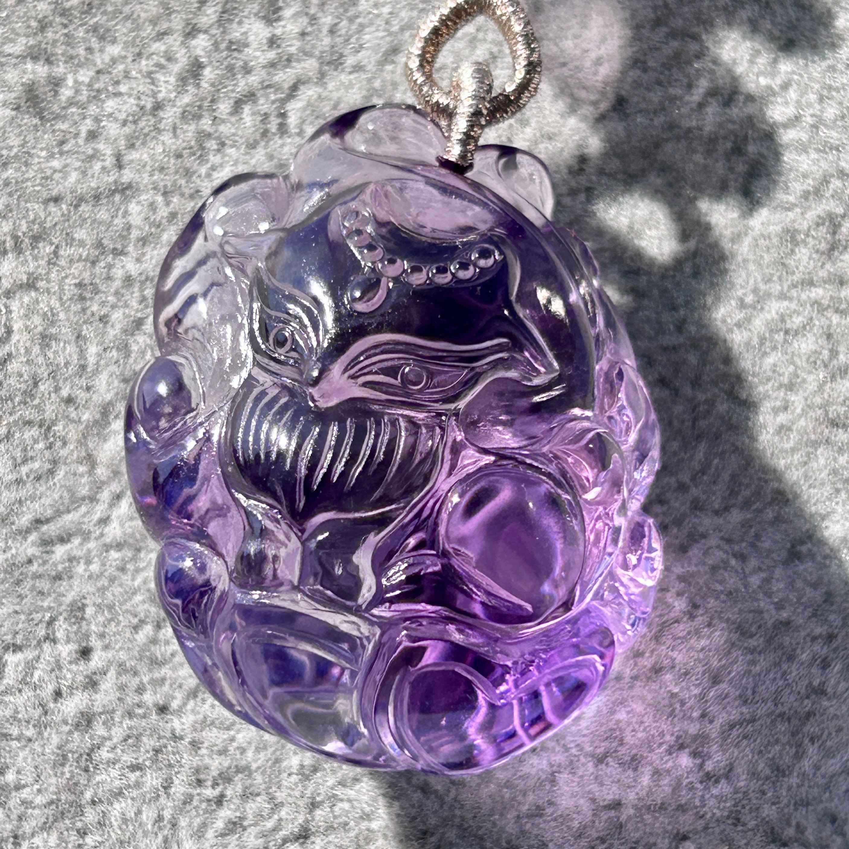New spot natural amethyst nine-tailed fox pendant hand-carved three ...