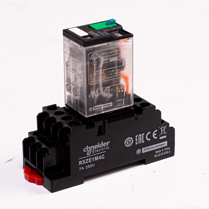 Schneider Electric Röle RXM2AB2BD - 24VDC 12A 8-Pin 2CO