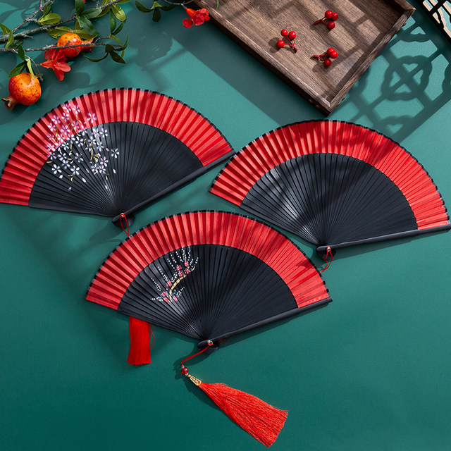 Double-sided Chinese style classical folding fan cheongsam catwalk show ...