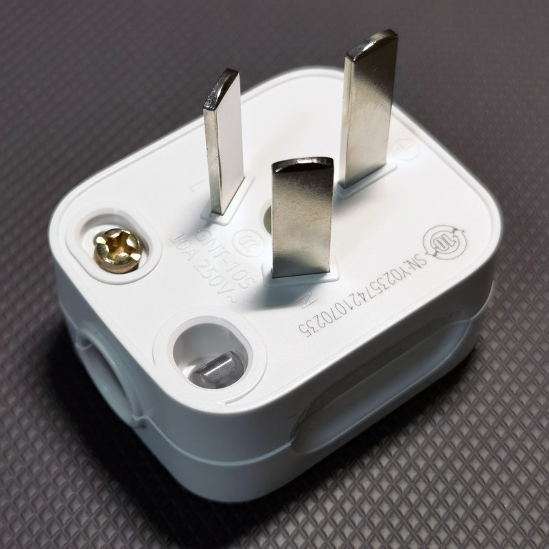 Bull 3-Leg Industrial Plug - 10A Triangle Power Socket