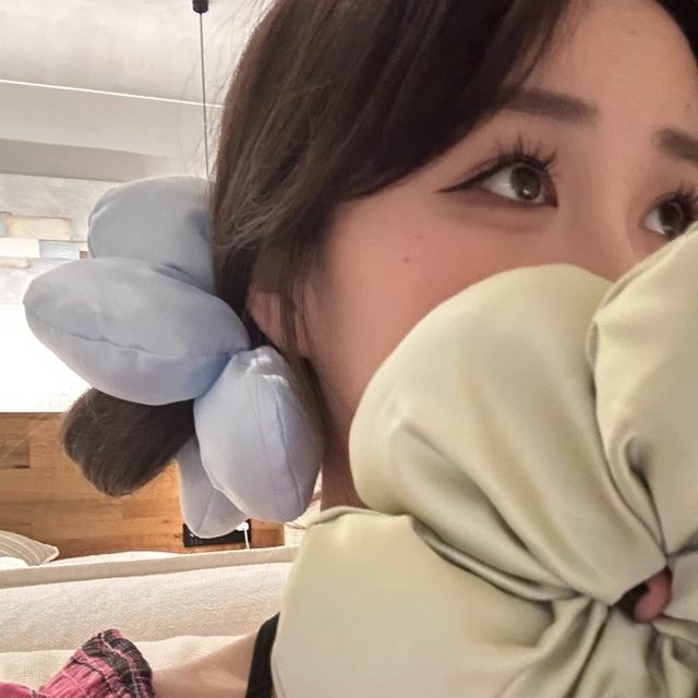 Holiday style Korean flower pillow large intestine hair band head rope ...