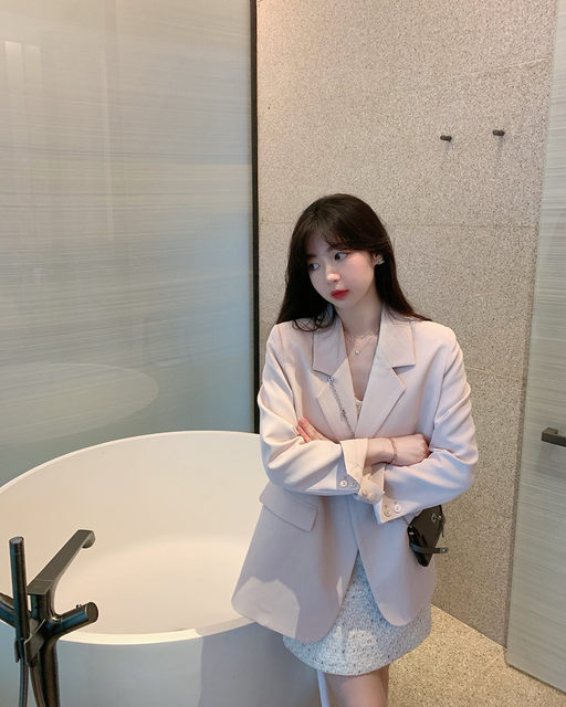 Zhao Baoni Half-Mature Lover 50 Degree Sweet Pink Small Suit Jacket ...