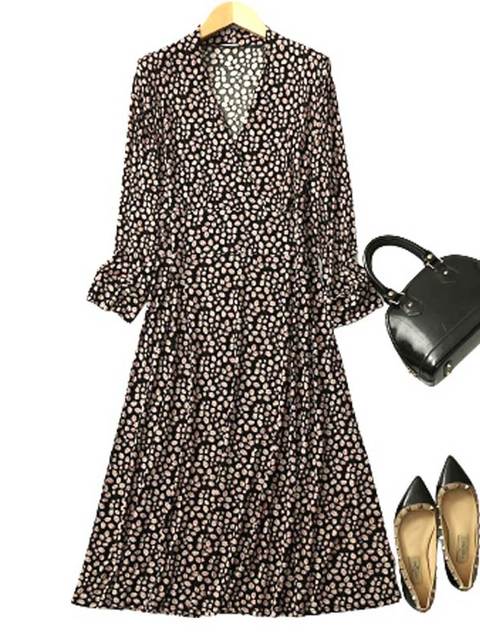 V -neckline knit crossed slanted skirt, tea break skirt, seven -point ...