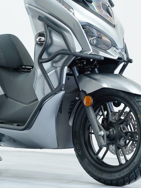 Suitable for Hong 150 urban version bumper anti-fall bar modification QJ150T-23H shelf front and ...