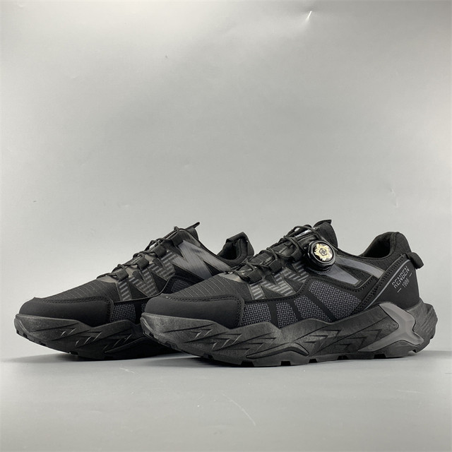Rotating button climbing shoes lightweight and versatile and thick ...