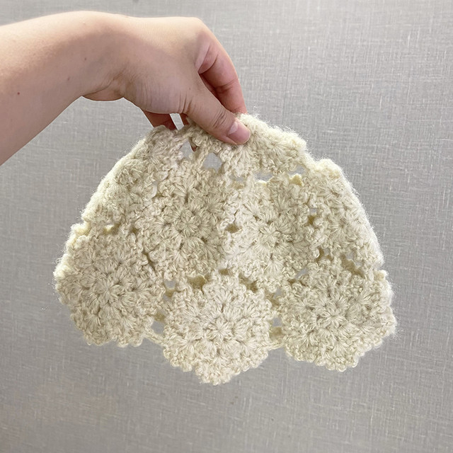 Atmospheric handmade crocheted toe-head hat for women, hollow ...