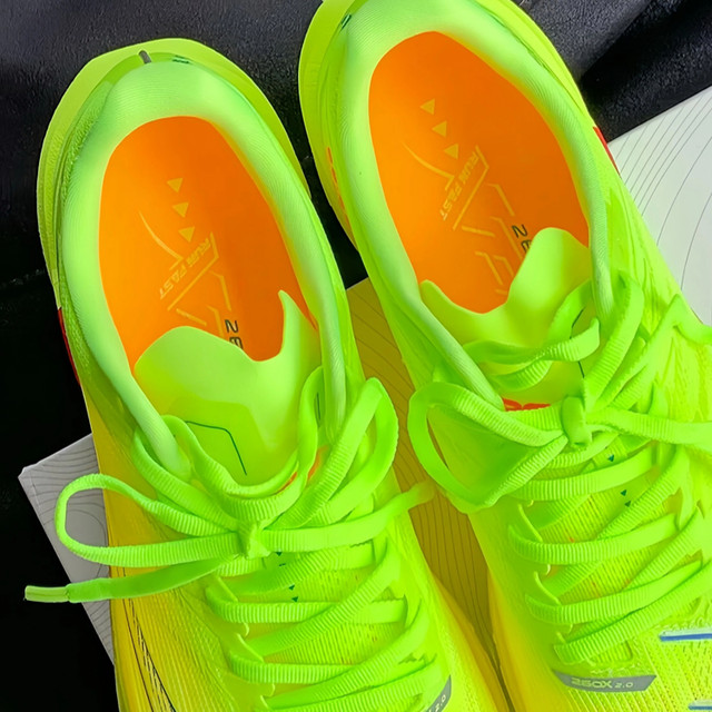 XTTE 260X2.0丨Multi-scene carbon board running shoes men's professional ...