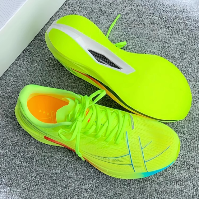 XTTE 260X2.0丨Multi-scene carbon board running shoes men's professional ...