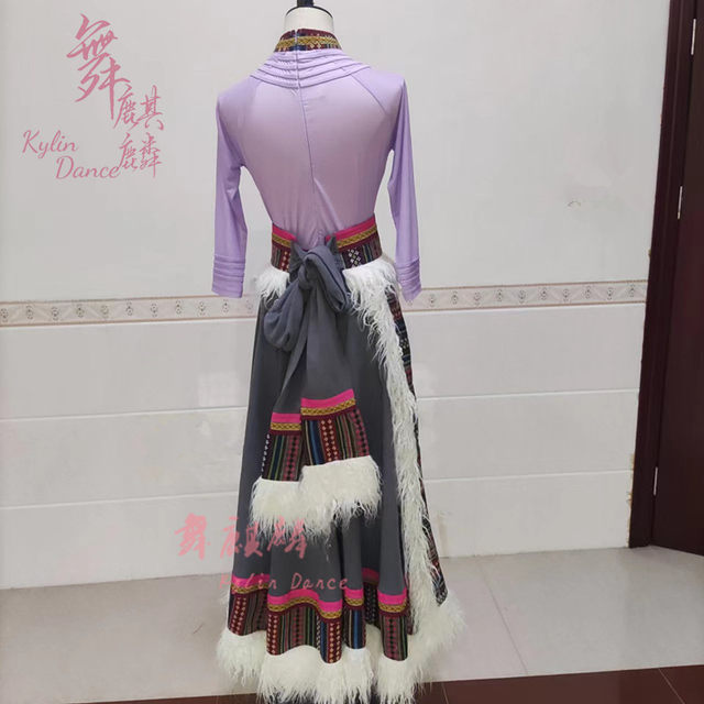 New style of folk dance on the top of the East Mountain Li Meijing's same style as Tibetan dance ...