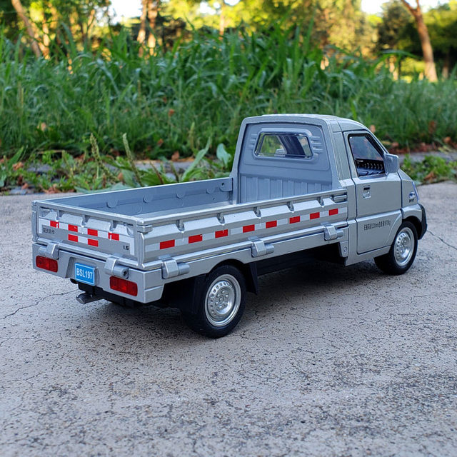 1:24 Wuling Rongguang single-row pickup truck alloy car imitates real ...