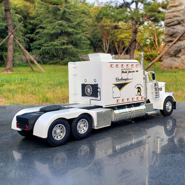 1/24 alloy American trailer head model sound and light pull back toy ...