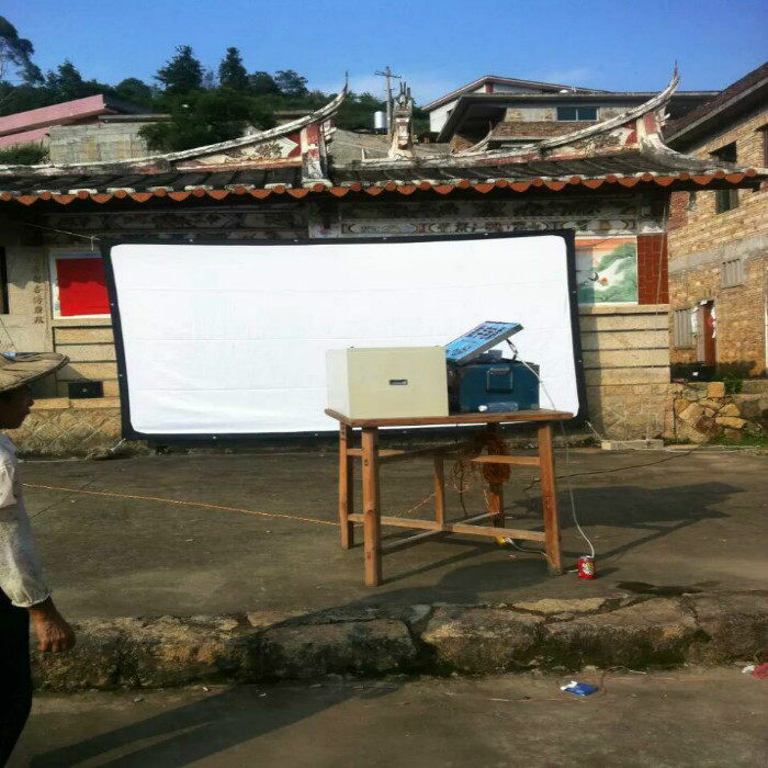 Mobile Projection Screen 200-Inch Foldable Movie Screen for Projector