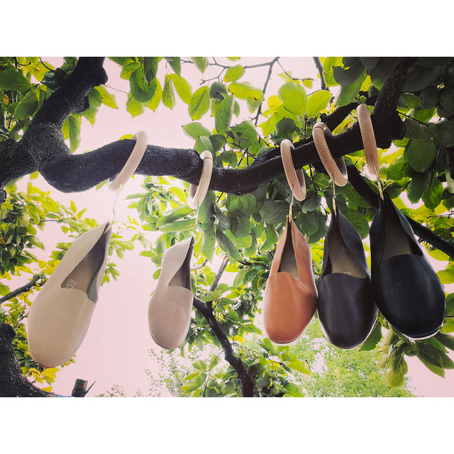 ED07065 Literary and artistic slap patterned calfskin round head one ...