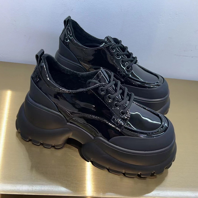 Small leather shoes female 2024 new autumn and winter thick bottom ...