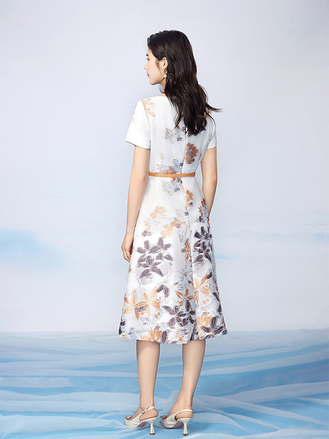 Pink and blue wardrobe 2025 summer new elegant temperament positioning ...