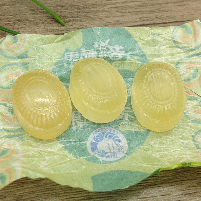 Old-fashioned fruit candy hard candy nostalgic post-80s crisp candy ...