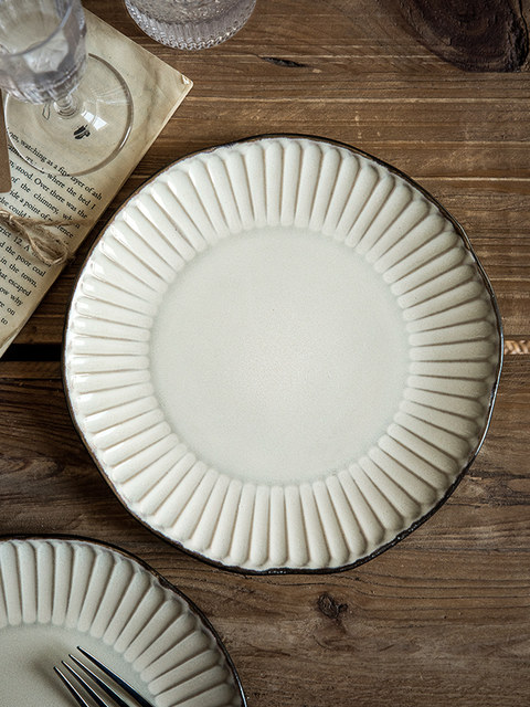 Retro irregularly flat -looking western meal dishes, cow row dishes ...