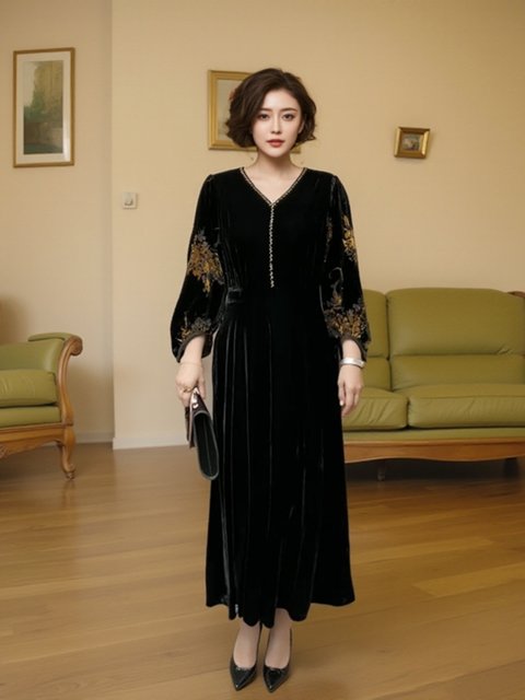 High-end design velvet dress, new fall style, large size, flesh ...