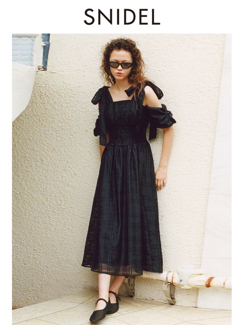 SNIDEL spring and summer sweet bow suspender beam, embroidered off -the ...