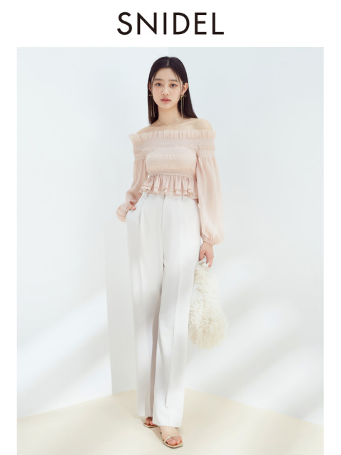 SNIDEL spring and summer sweet one-length off-shoulder pleated puff ...