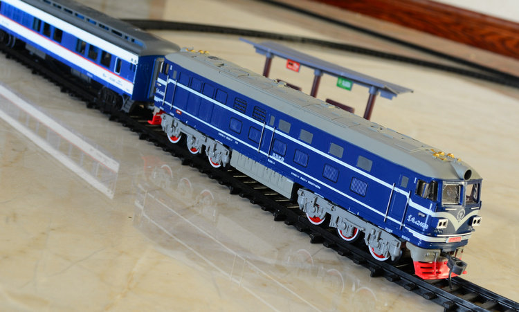 Work Hard Fenfa Electric Train Model - Harmony Steam Engine Dongfeng 4B ...
