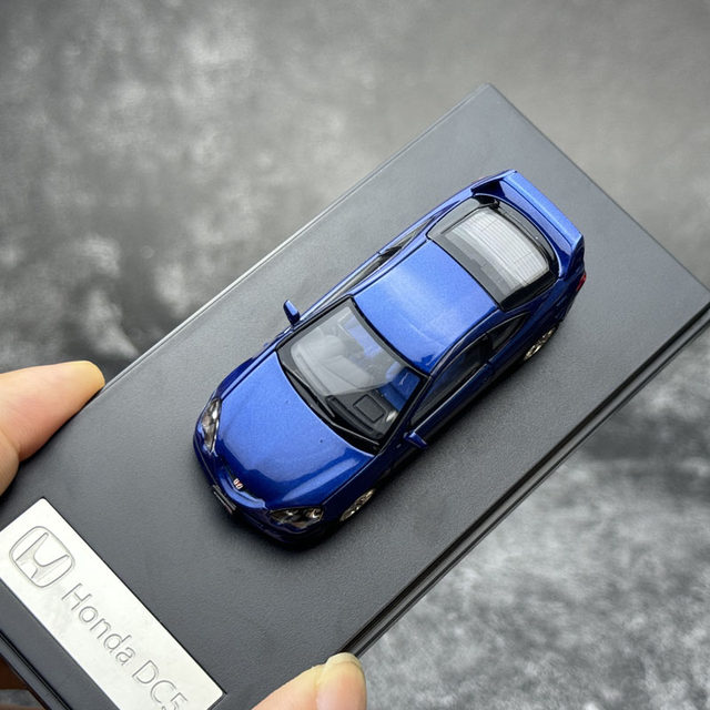 LCD 1:64 Honda Integra Type R DC5 alloy car model
