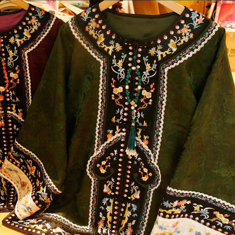 Yiyi's home garden person silk fragrant cloud gauze embroidery Chinese ...