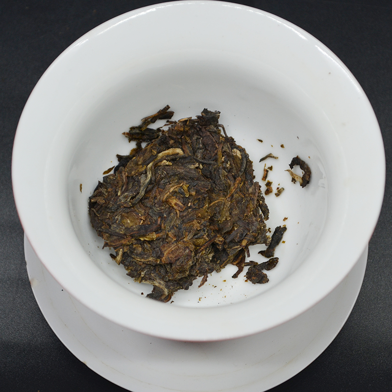 Yiwu Pu'er Tea - 14-letnia Surowa Herbata Tuo Cha - 100g